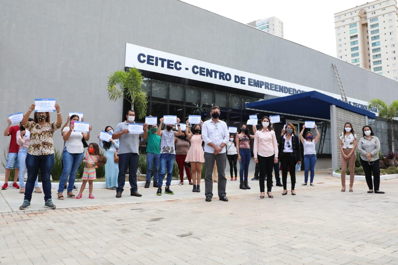 Ceitec faz entrega de certificados para primeira turma - Contexto